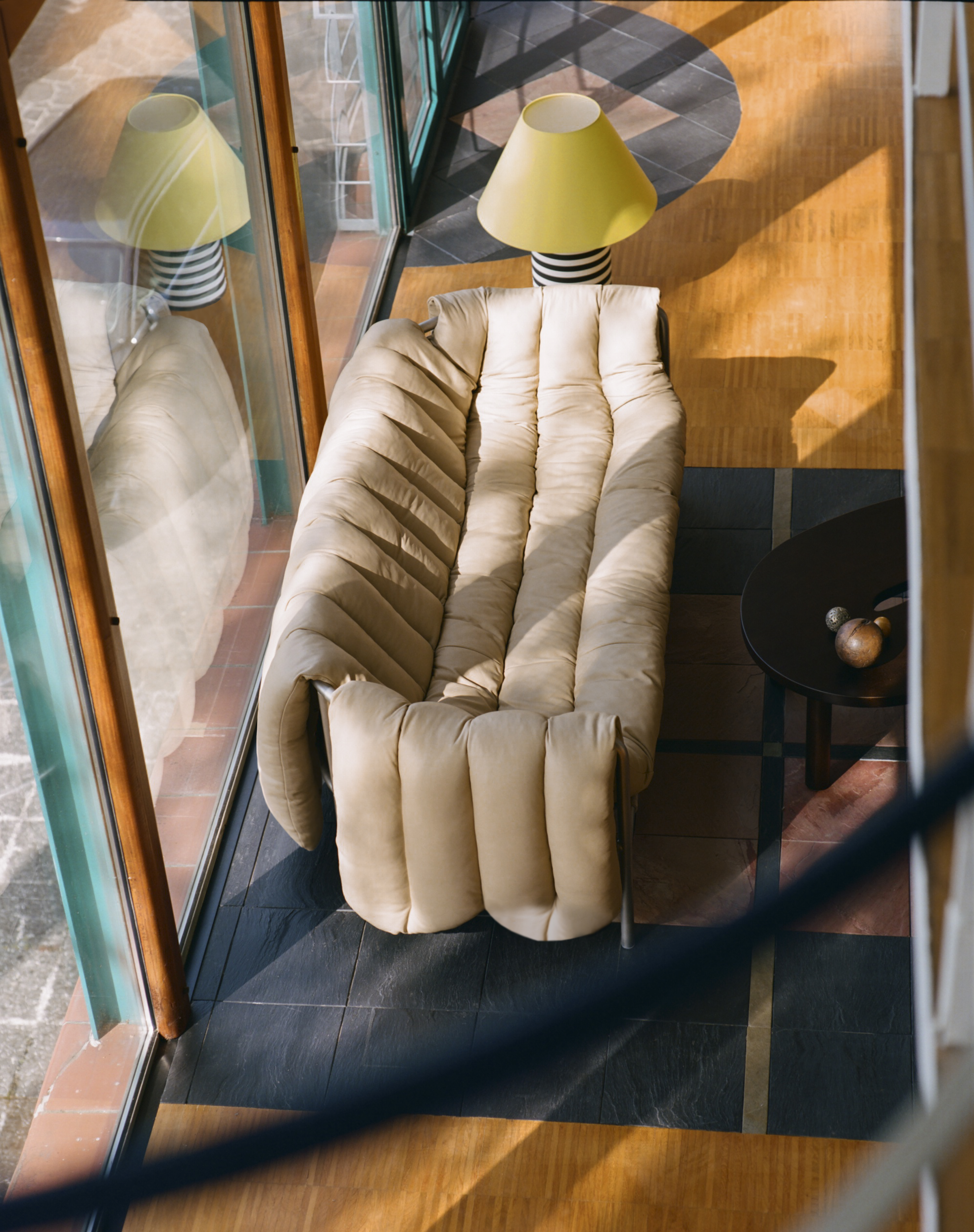 Imaginative designs of obsessive quality — Hem