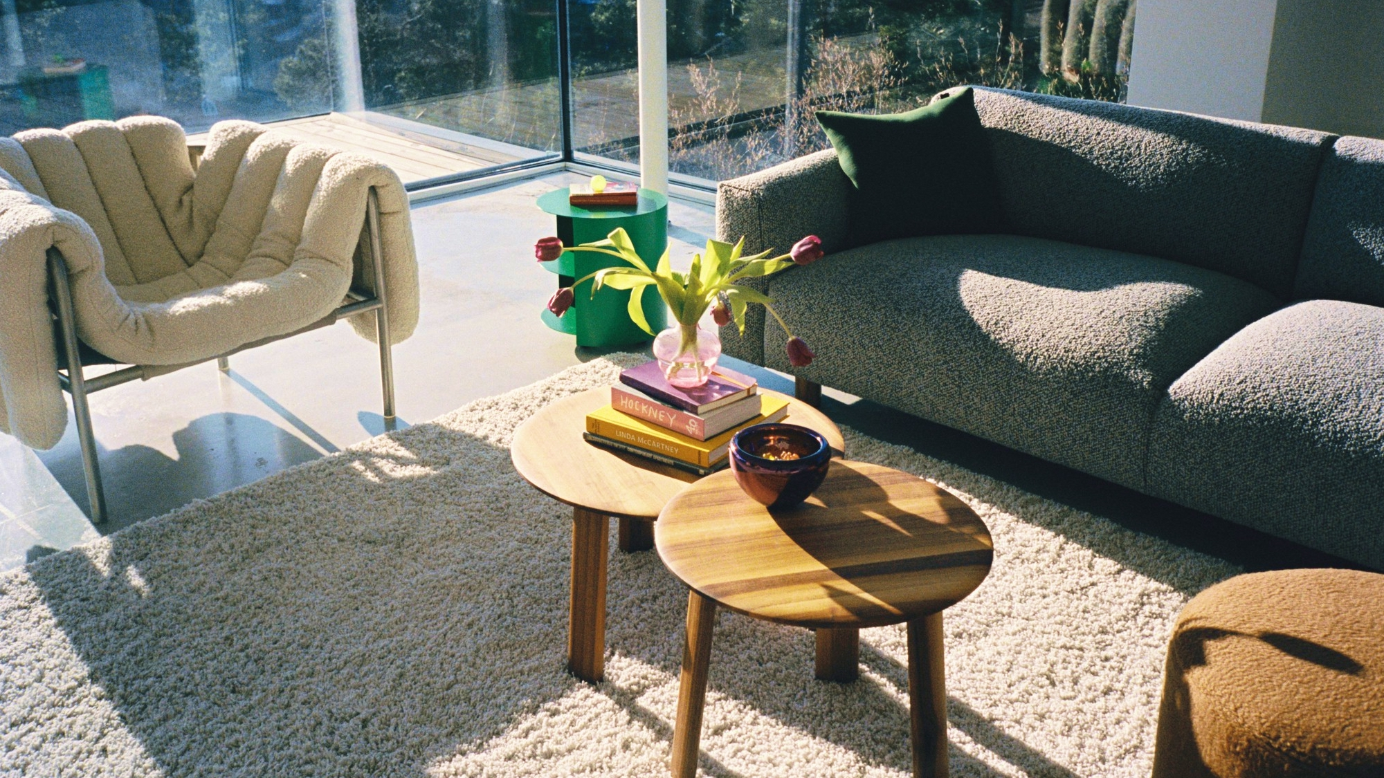 Imaginative designs of obsessive quality — Hem