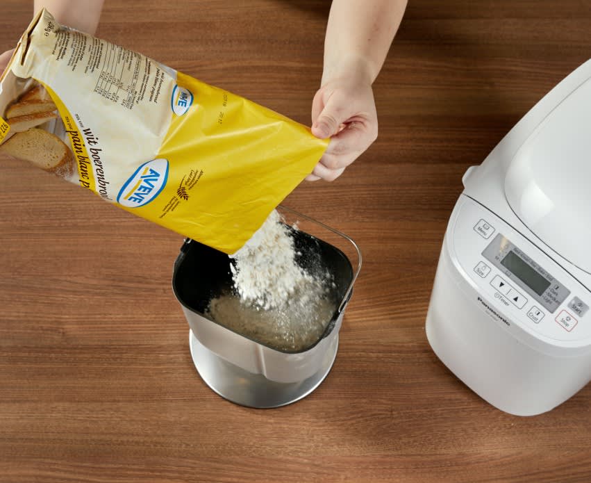 Zelf brood bakken in broodbakmachine - Aveve