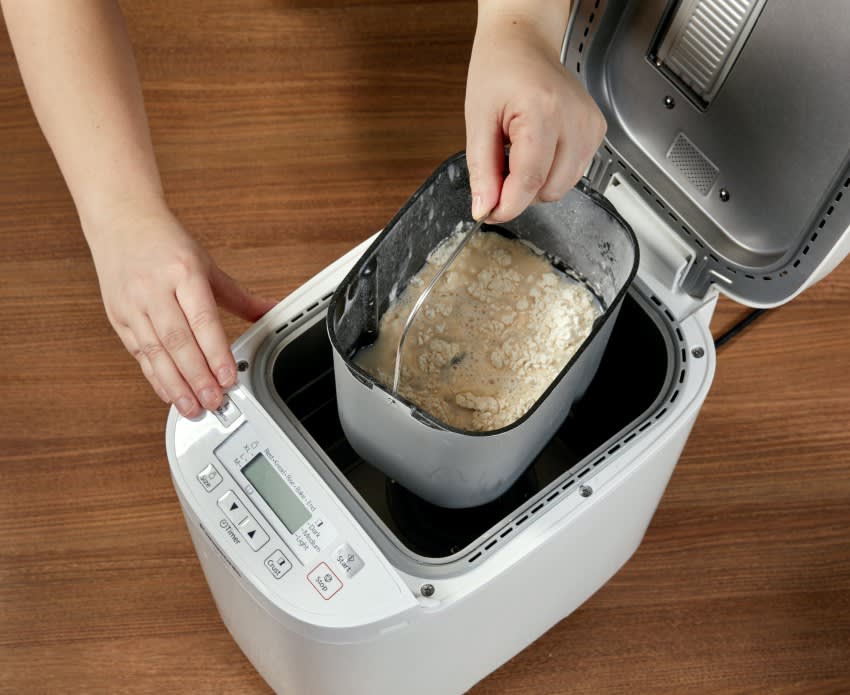 Zelf brood bakken in broodbakmachine - Aveve