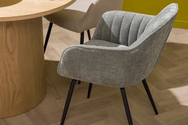 Tips voor het kiezen van eetkamerstoelen: van kleur tot materiaal ...