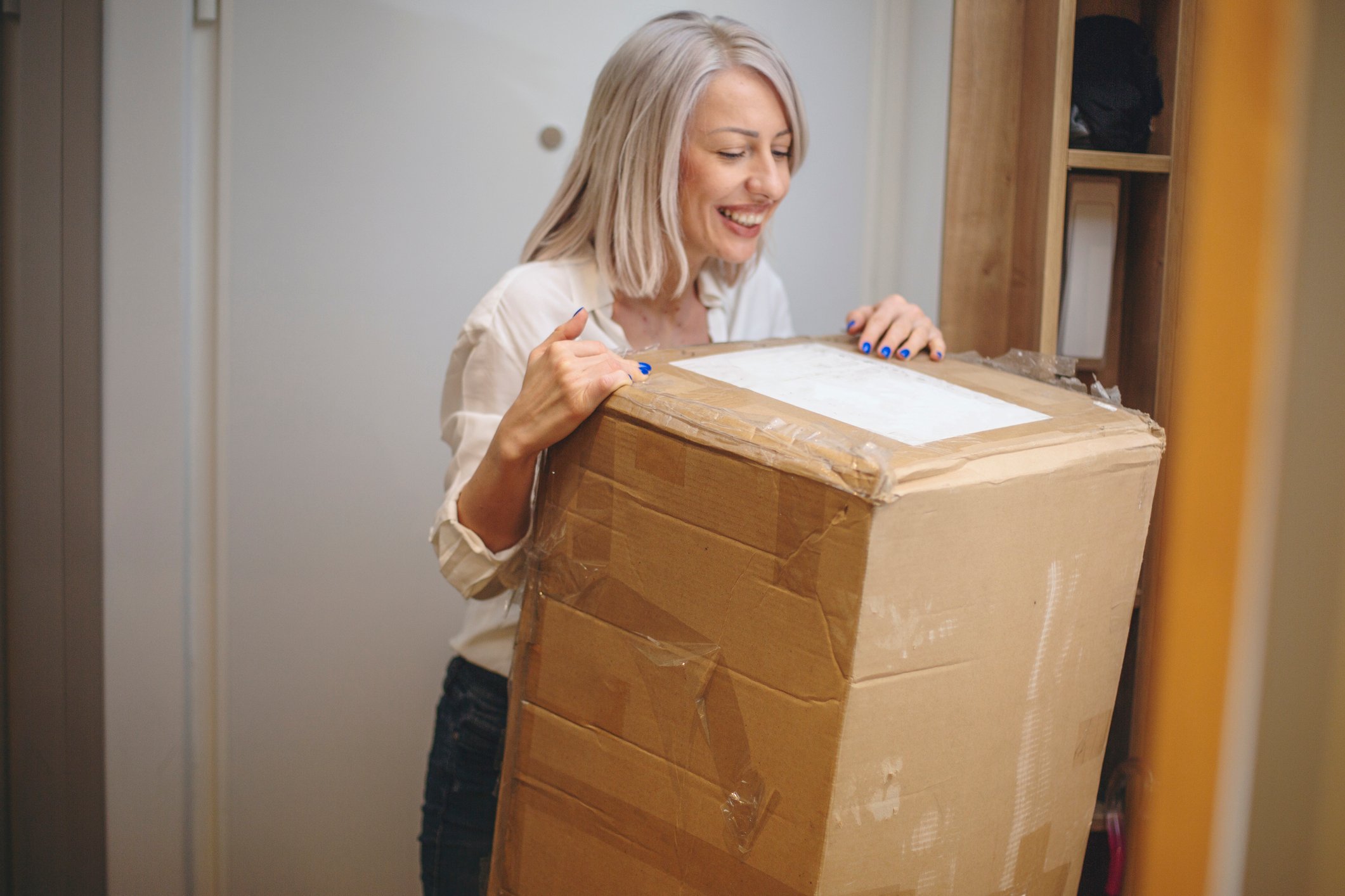 Should I Use a Pallet or Large Parcel Delivery? | Parcel2Go