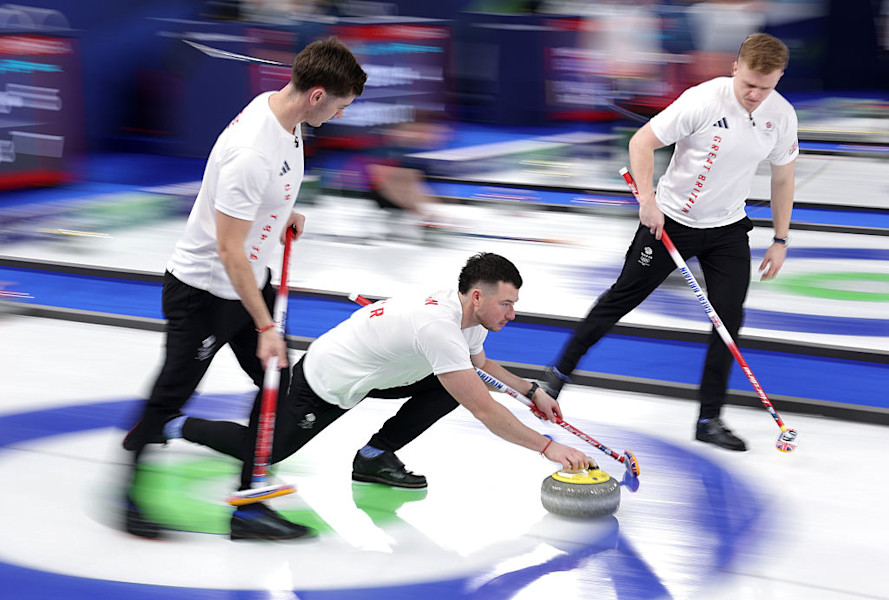 Team Mouat into men's curling semi-finals | Team GB