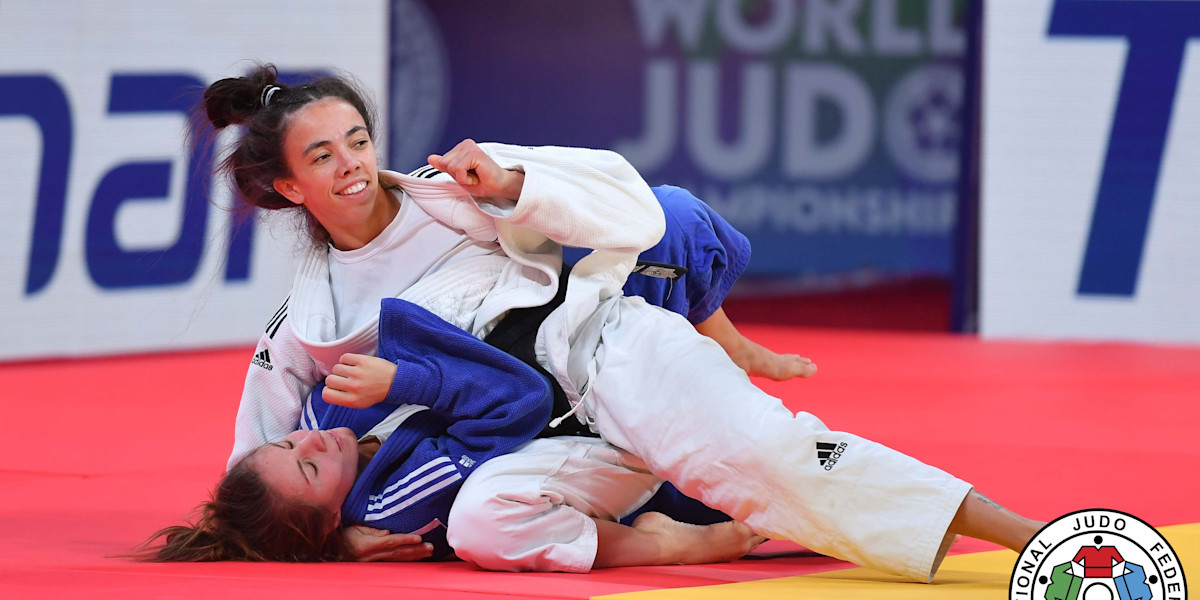 Chelsie Giles Clinches World Judo Championship Silver Team Gb