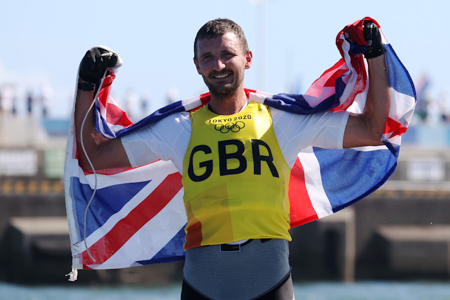 Sailor Scott defends Olympic title in thrilling Finn finish | Team GB
