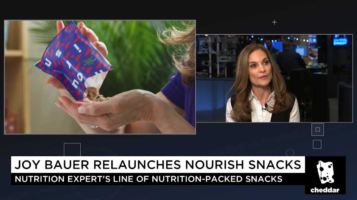 Nutrition Expert Joy Bauer's Three Golden Rules to Snacks
