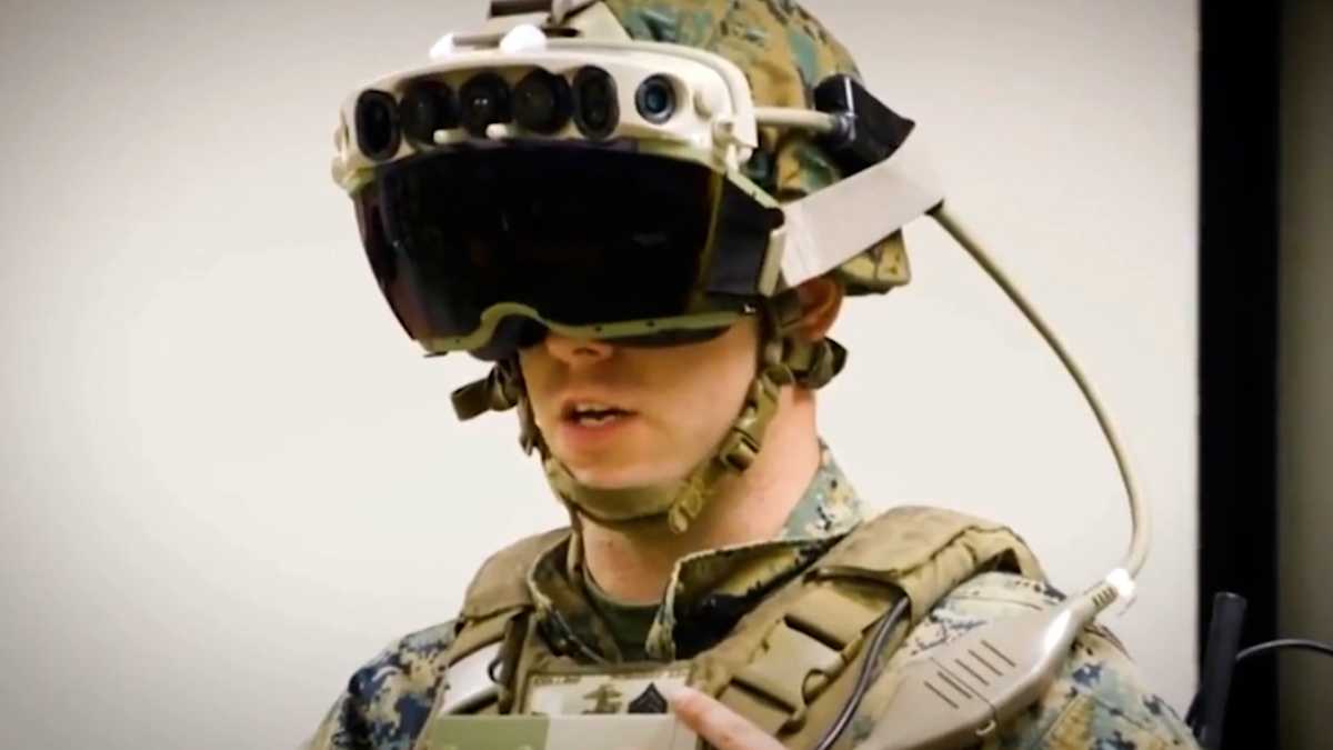 Pentagon Scrutinizes Microsoft's IVAS Combat Goggles Based on HoloLens ARG