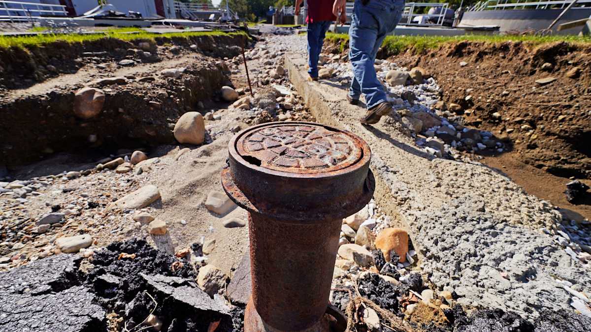 Rising Flood Risks Threaten Many Water and Sewage Treatment Plants ...