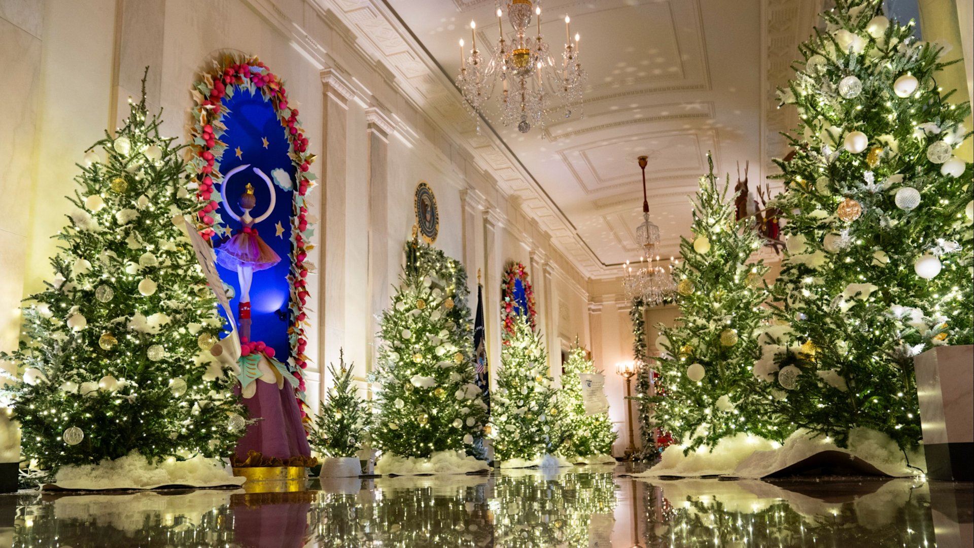 Deck the White House Halls: Jill Biden Wants Holiday Visitors to Feel ...