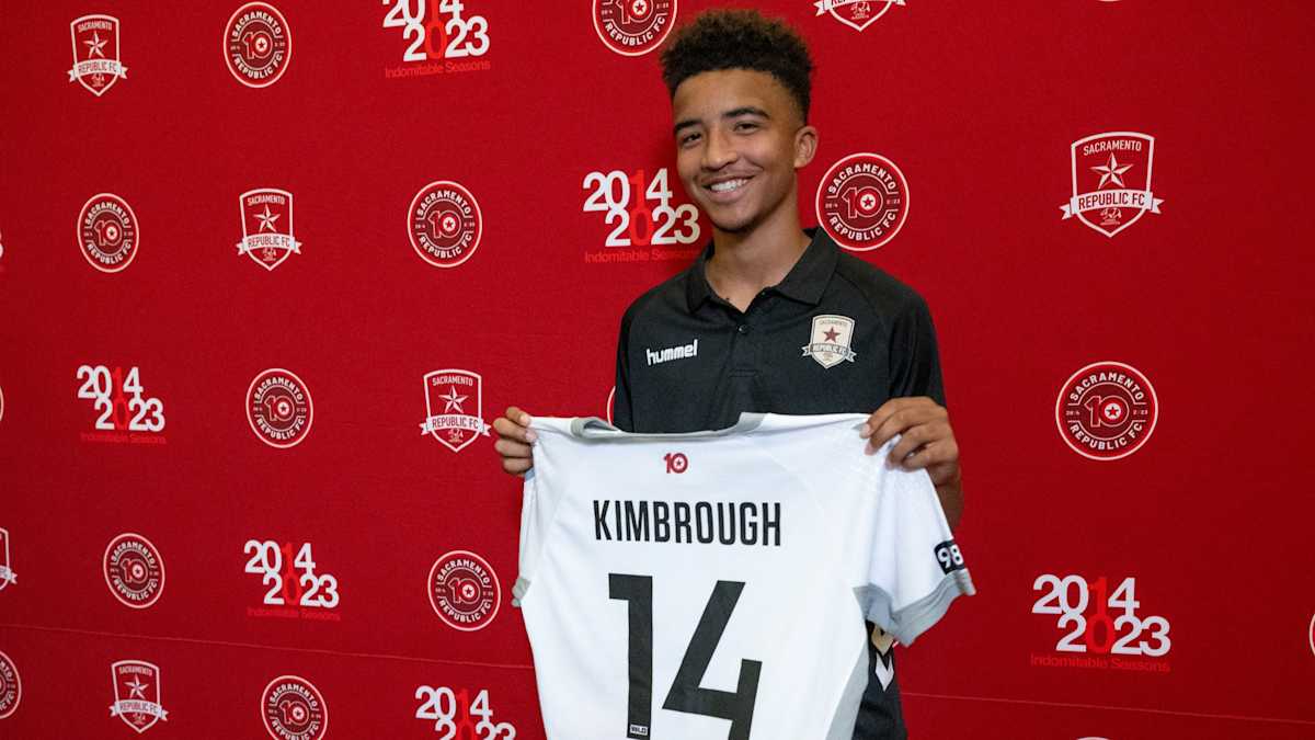 13-year-old Da’vian Kimbrough Becomes Youngest Soccer Player to Go Pro ...