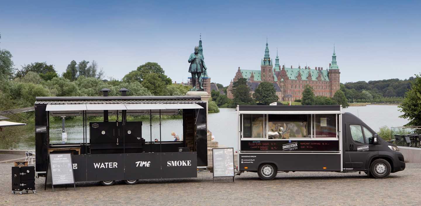 SMOKESTACK BAR-B-QUE