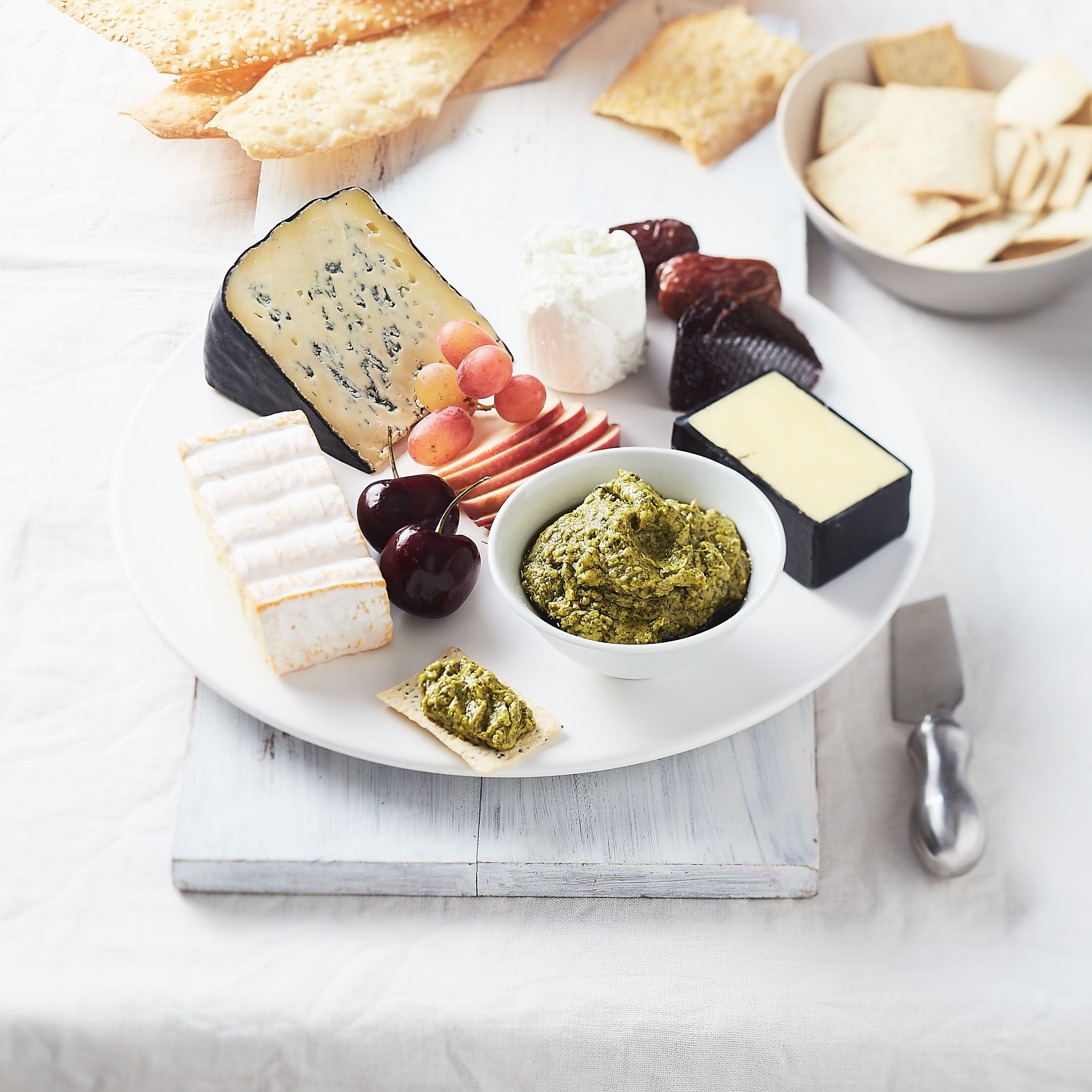 Entertainers Cheese Platter With Barilla Pesto Genovese | Barilla