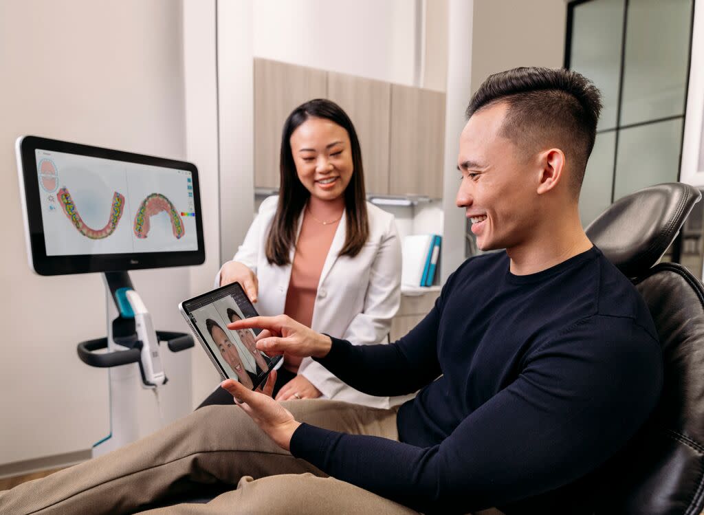 Overjet VS Overbite | Treatable Cases | Invisalign.com