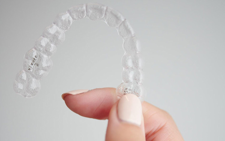 Do You Wear A Retainer After Invisalign® Treatment? | Invisalign.com