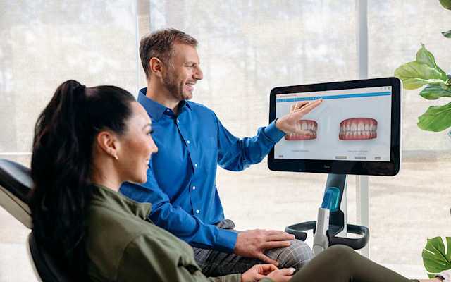 Teeth Shifting? How to Protect Your Smile | Invisalign.com