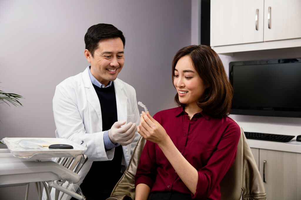 Overjet VS Overbite | Treatable Cases | Invisalign.com