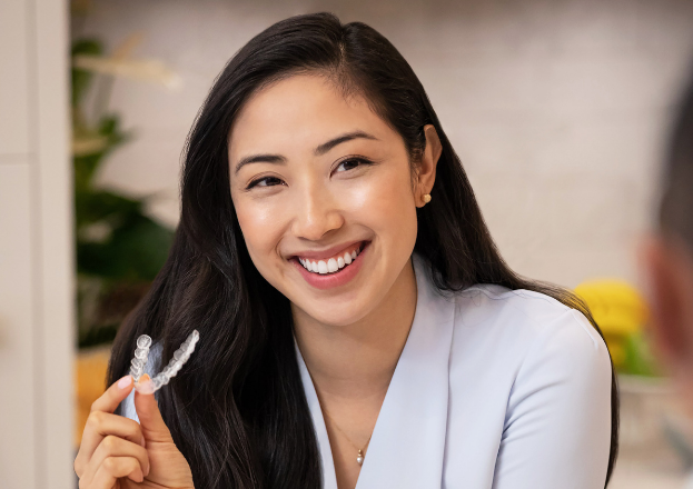 Straighten teeth| Invisible aligners | Invisalign Treatment | Vivera ...