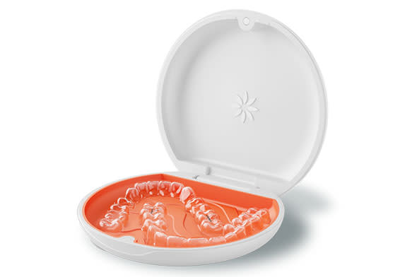 Teeth Shifting? How to Protect Your Smile | Invisalign.com