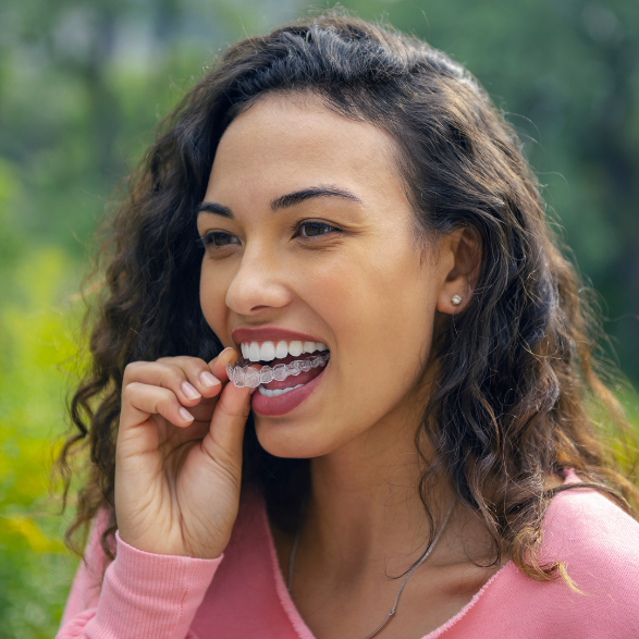 Invisalign Treatment for Adults | Alternative to Braces for Adults ...