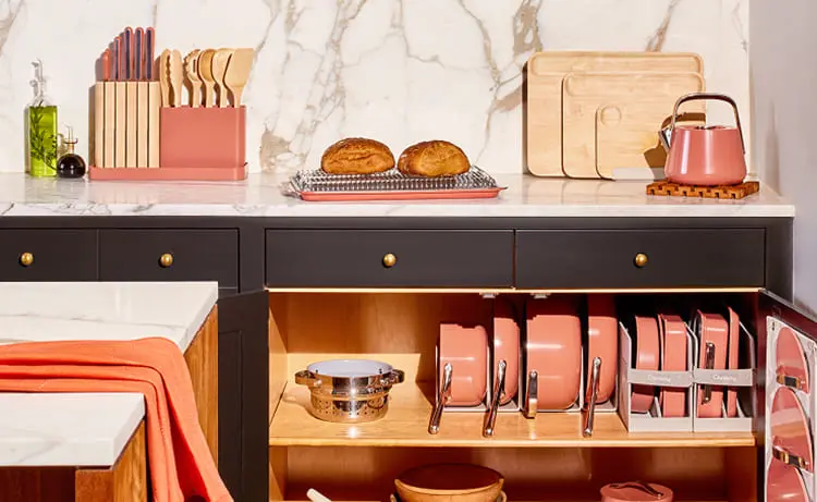 Ceramic Non-Stick Cookware: Non-Toxic Pots and Pans | Caraway