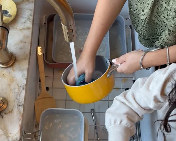 How To Clean Ceramic Pans: 6 Pro Tips | Caraway