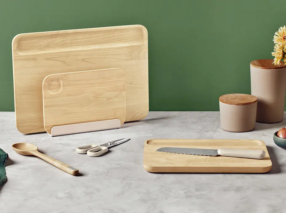 Medium Cutting Board | Wooden Cutting Board | Caraway