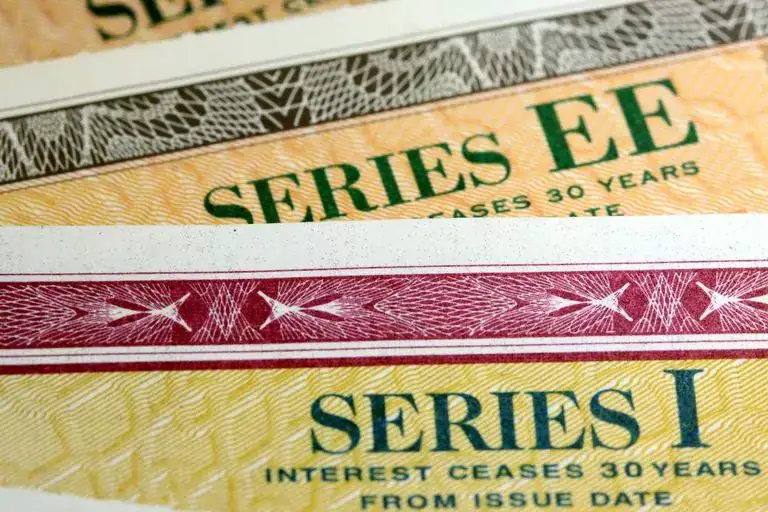 What Are Government Bonds? UK Gilts Guide | CMC Markets
