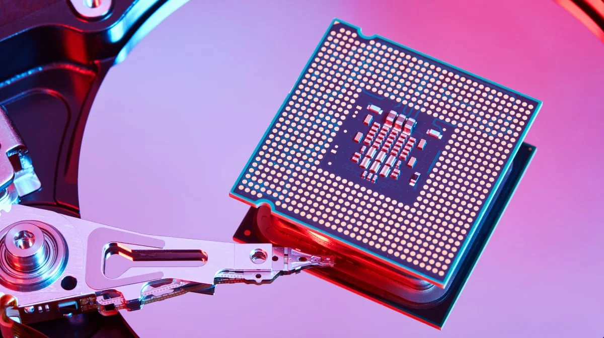 AI and Semiconductor boom: A look at AMD and ARM's Trajectory