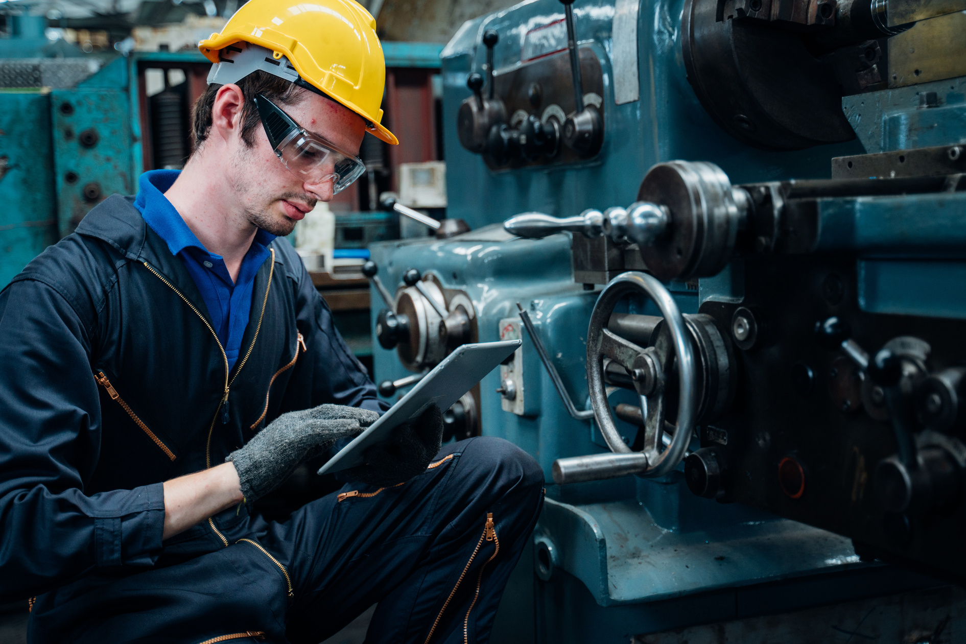 What Do Maintenance Mechanics Do? – MaintainX | Learning Center | MaintainX