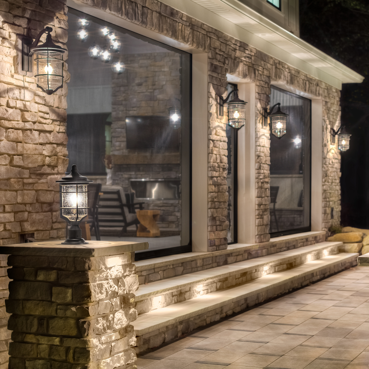 Royal Marine 1 Light Post Light Black | Kichler Lighting