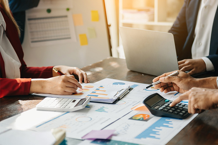 Life Insurance vs. Mutual Funds: Understanding the Difference | SelectQuote