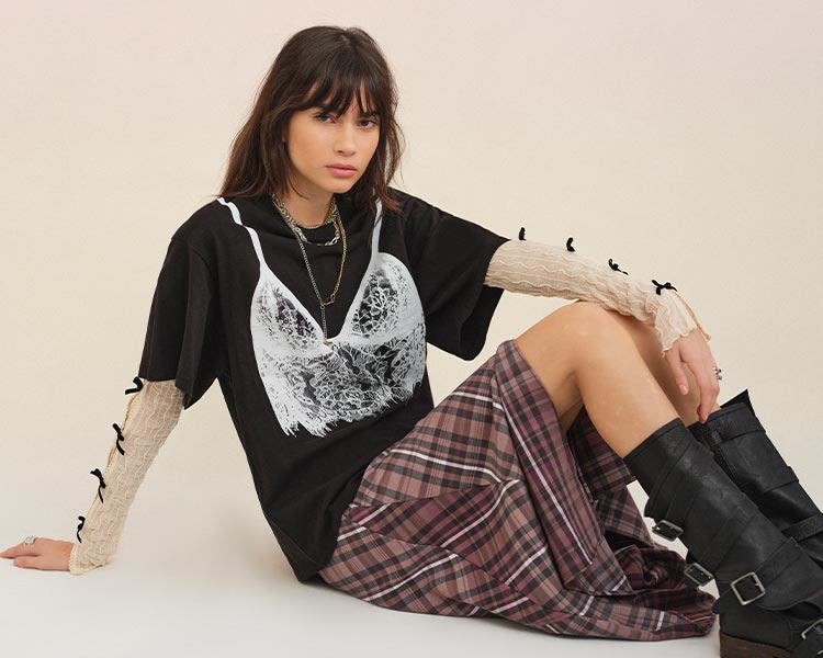 Women's Modern Grunge Outfits | Nuuly