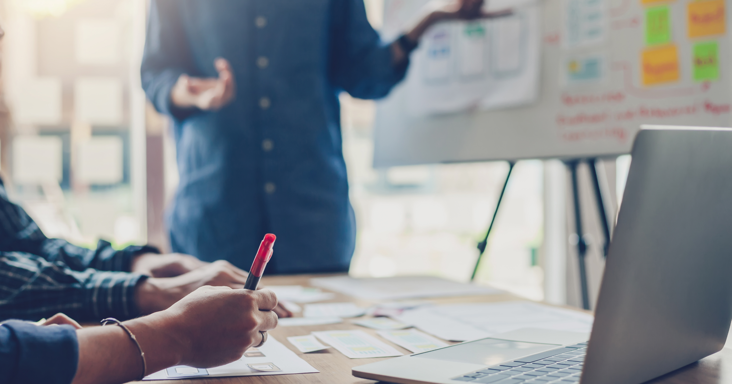 The Ultimate Guide to UX Competitor Analysis + FREE template