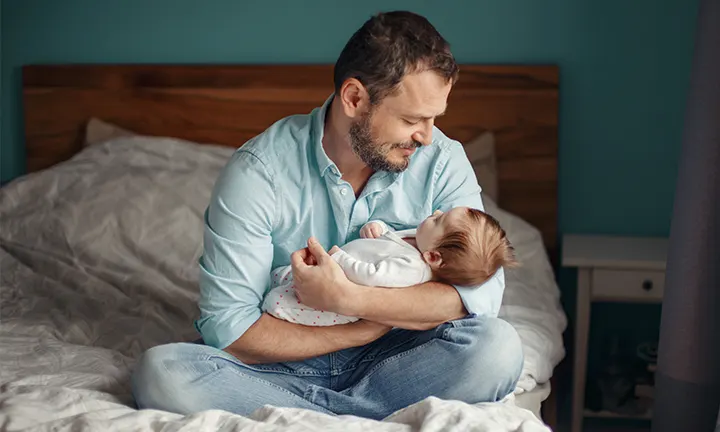 Elternzeit-Planer: Schritt für Schritt zur Vater-Auszeit l Pampers