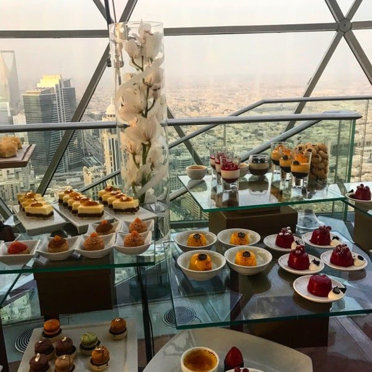Popular Dining in Riyadh The Famous The Globe Restaurant webook