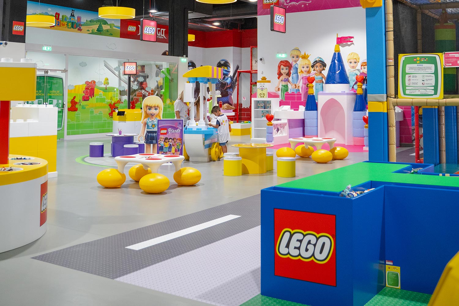 LEGO® Fan Factory | MAR Shopping Matosinhos