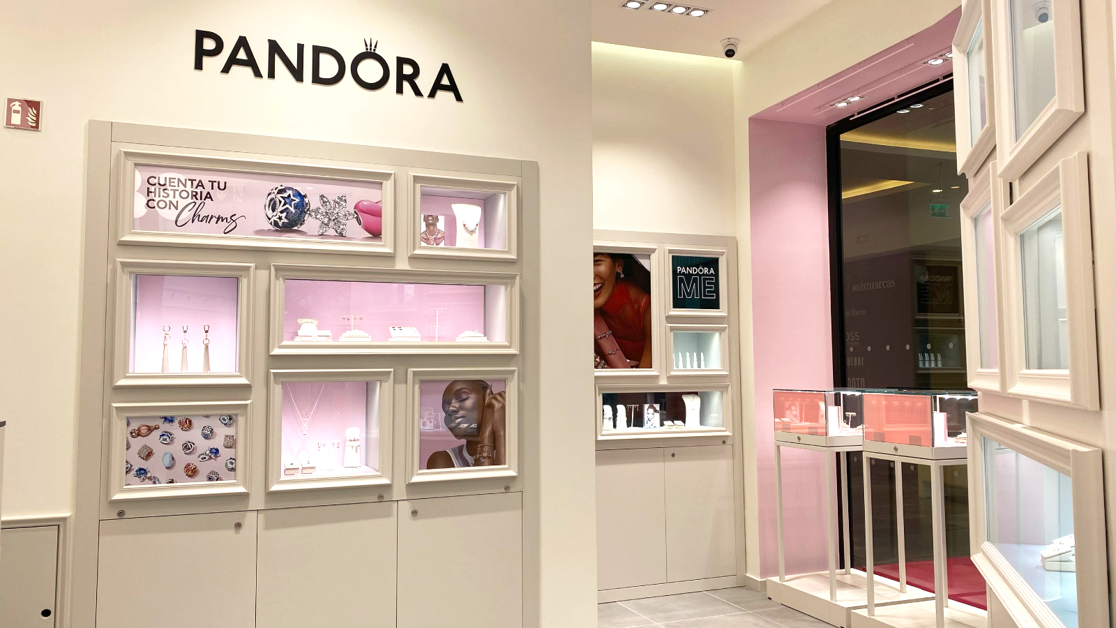 Pandora | Churchill Square