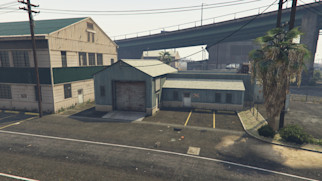 Pier 400 Utility Building - Small Cargo Warehouse in GTA Online on the ...
