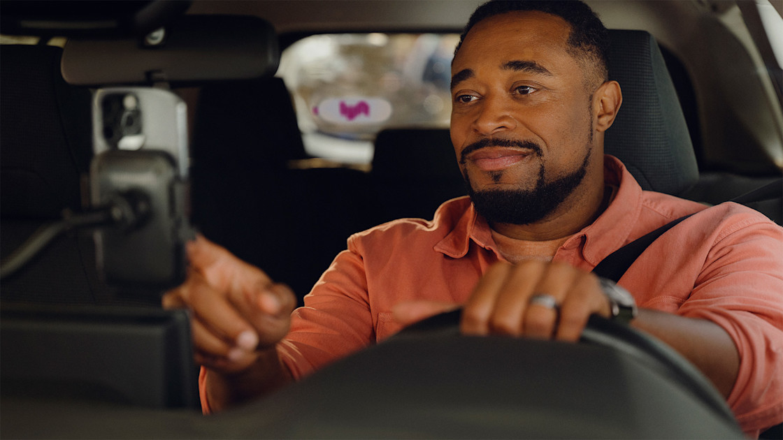 A new perk of driving for Lyft: Success letters