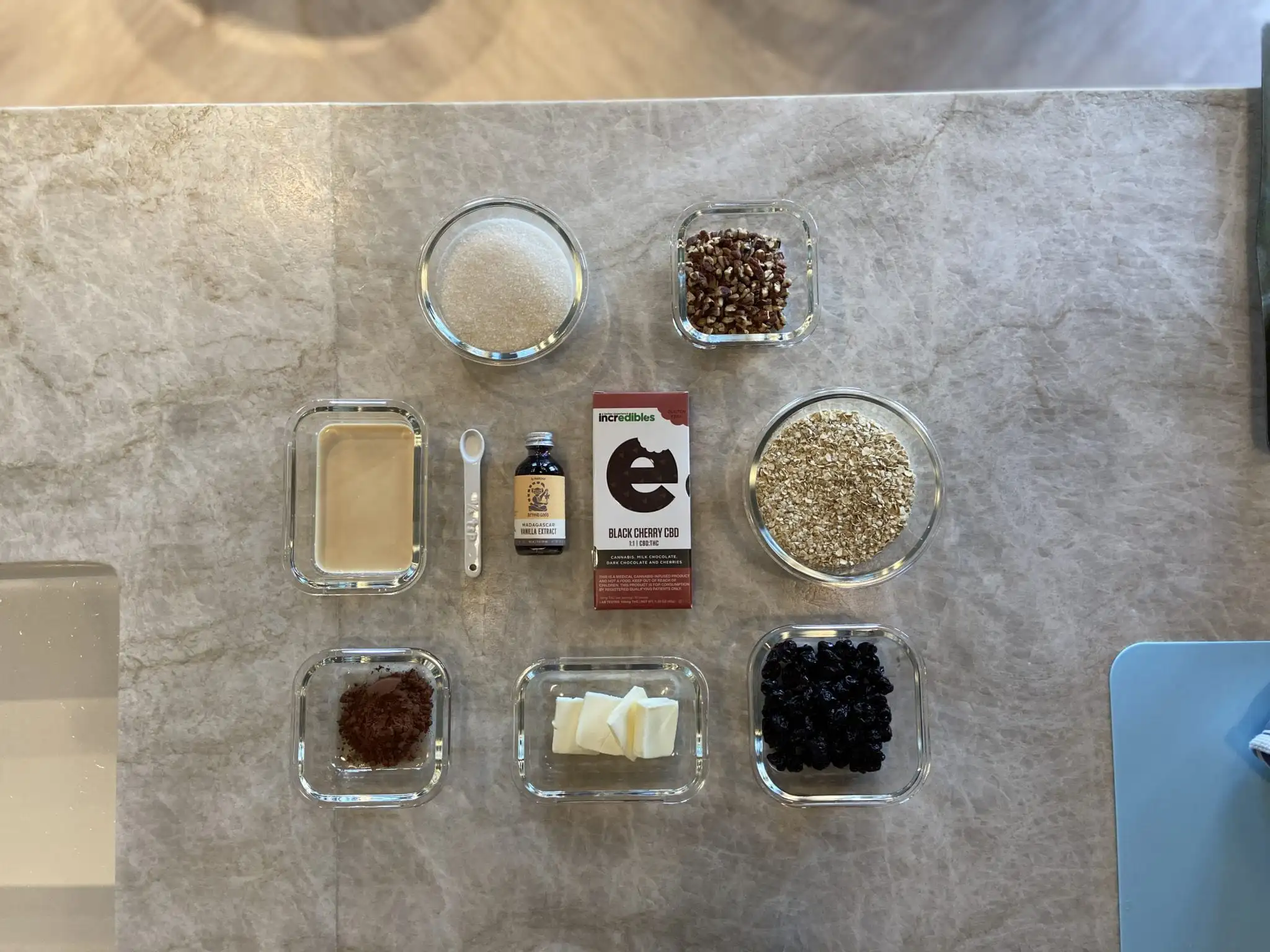 incredibles Edibles No-Bake Cannabis Cookies Recipe | RISE