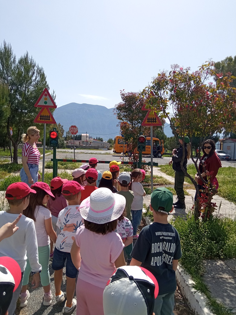 Εκπαιδευτική Επίσκεψη στο Πάρκο Κυκλοφοριακής Αγωγής | Εκπαιδευτήρια ...