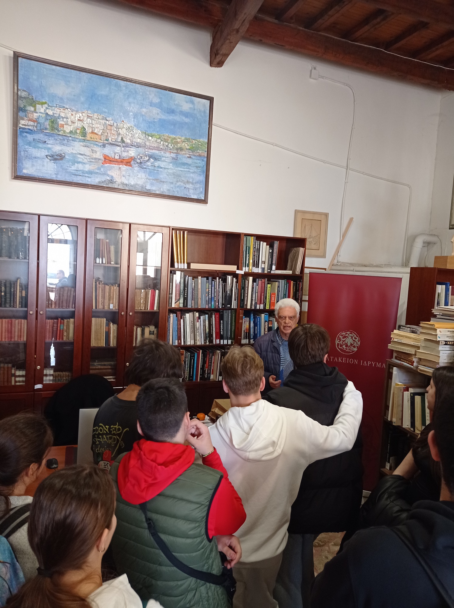 Γνωρίζοντας τον τόπο μας: Εξόρμηση του Γυμνασίου στην Κορώνη ...