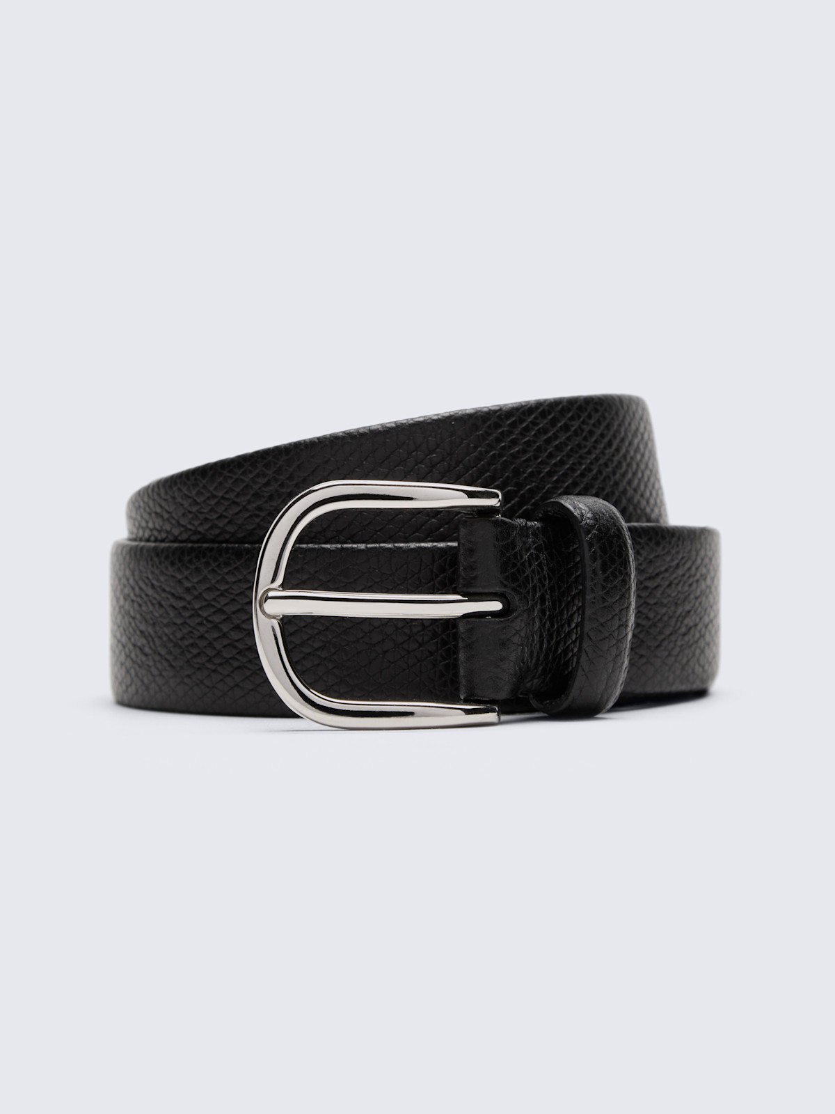 Black grained calf leather rounded belt