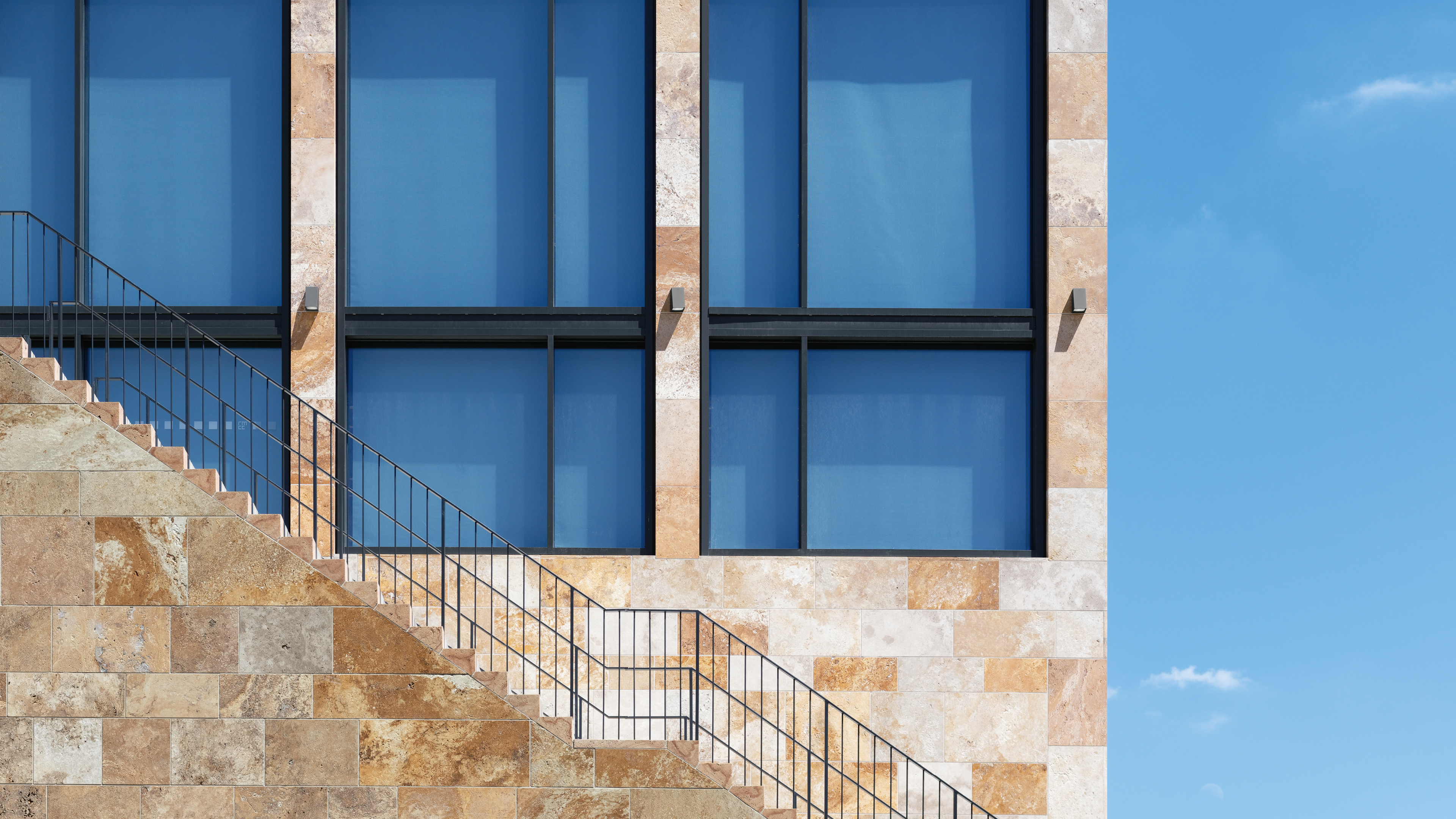 Wall luminaires with directed light · BEGA