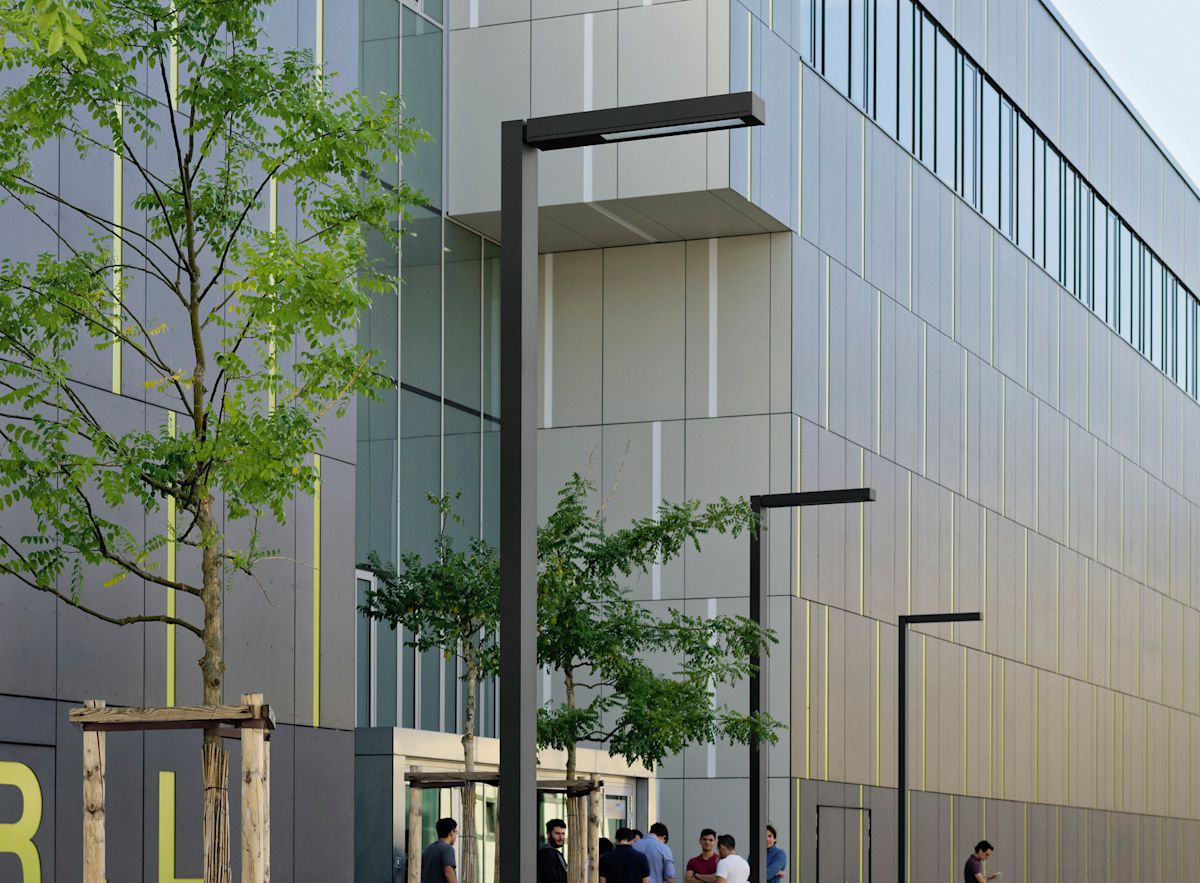 Illumination of schoolyards, play areas and pathways · BEGA