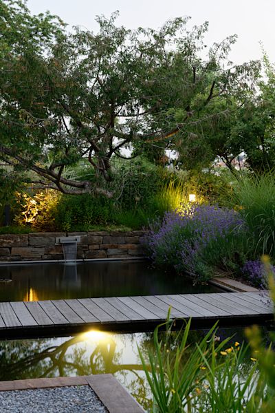 Recessed luminaires for swimming pools · BEGA