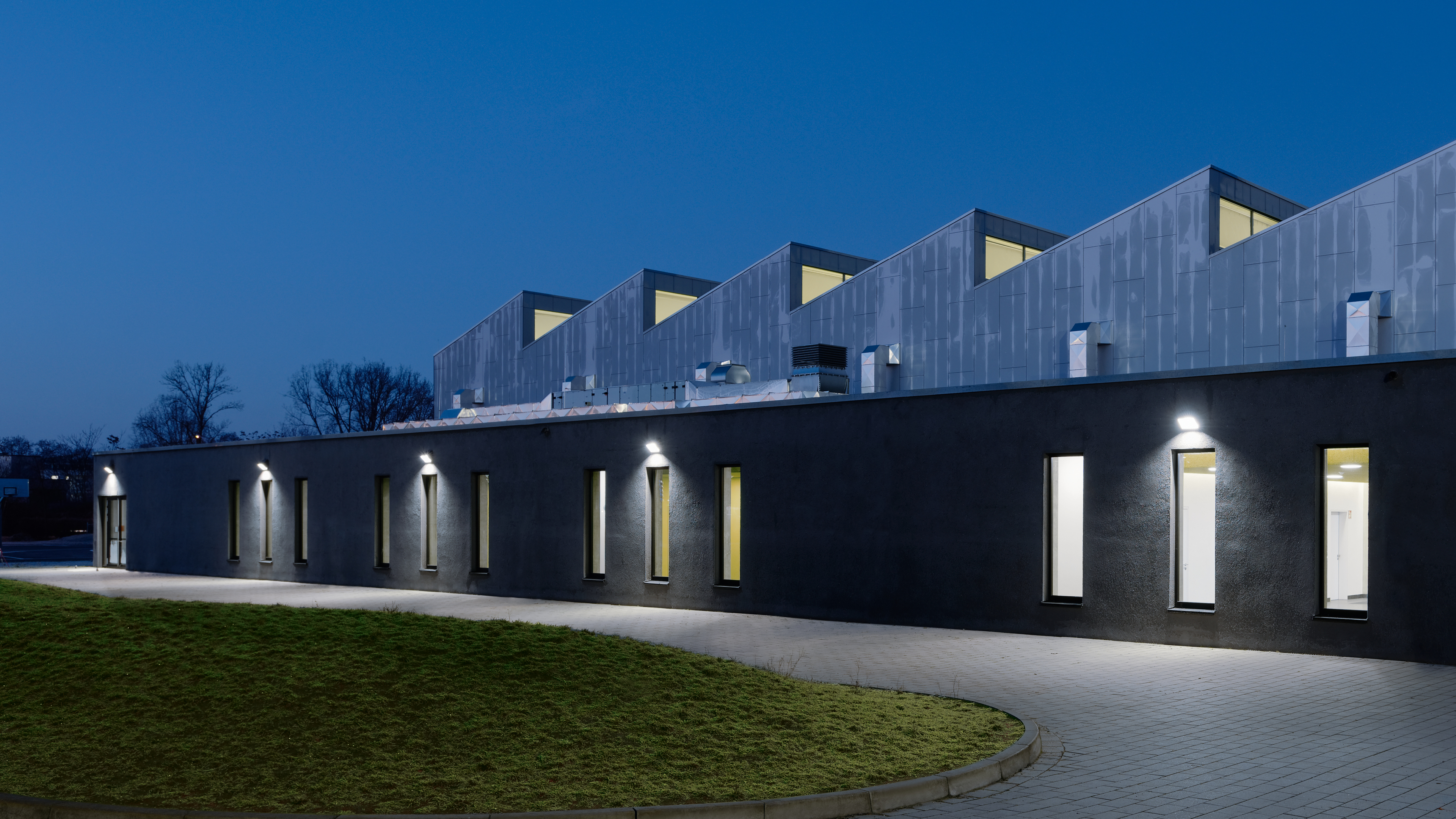 Wall luminaires with directed light · BEGA