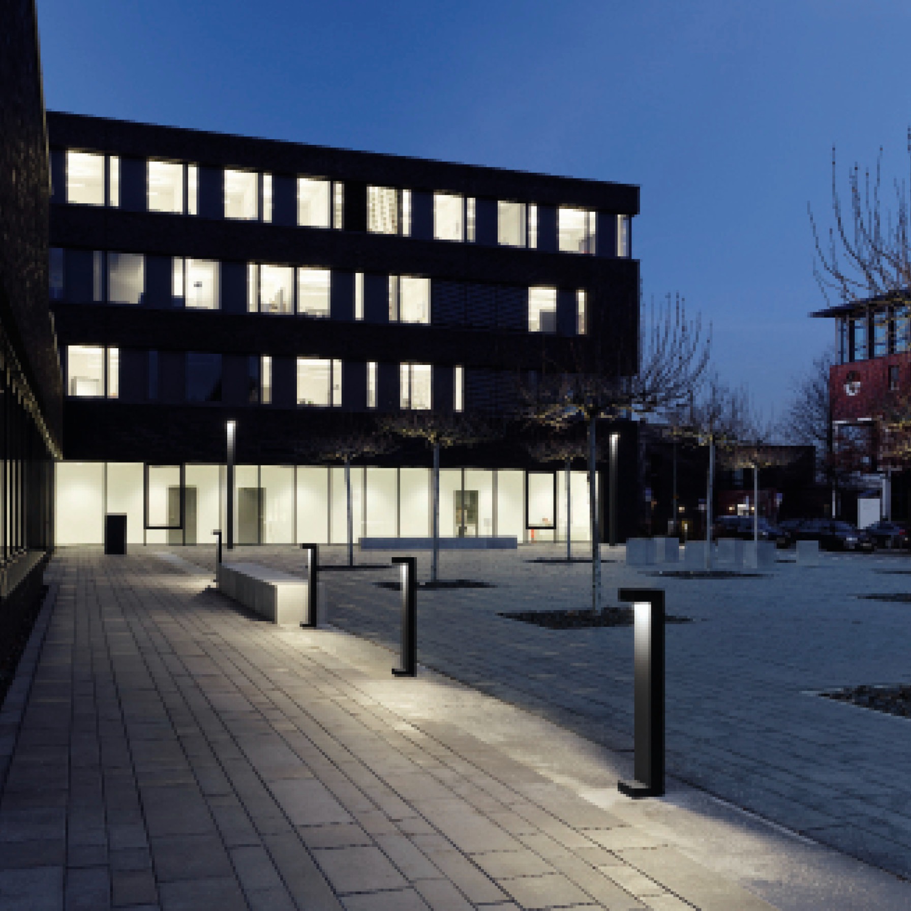 Illumination of schoolyards, play areas and pathways · BEGA