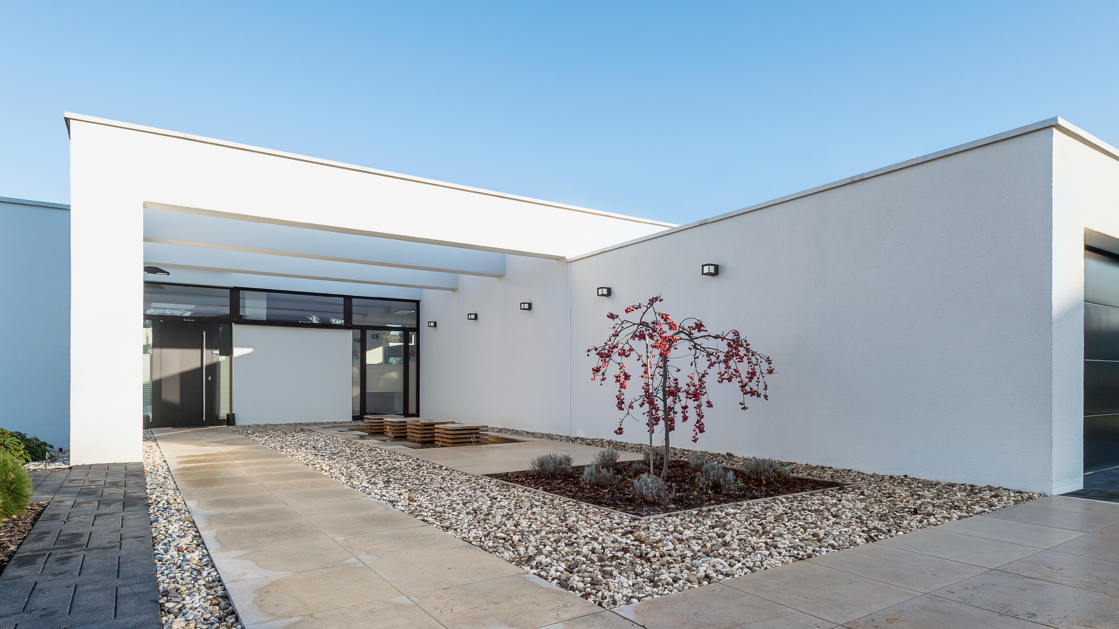 Impact-resistant ceiling, wall and pillar luminaires · BEGA