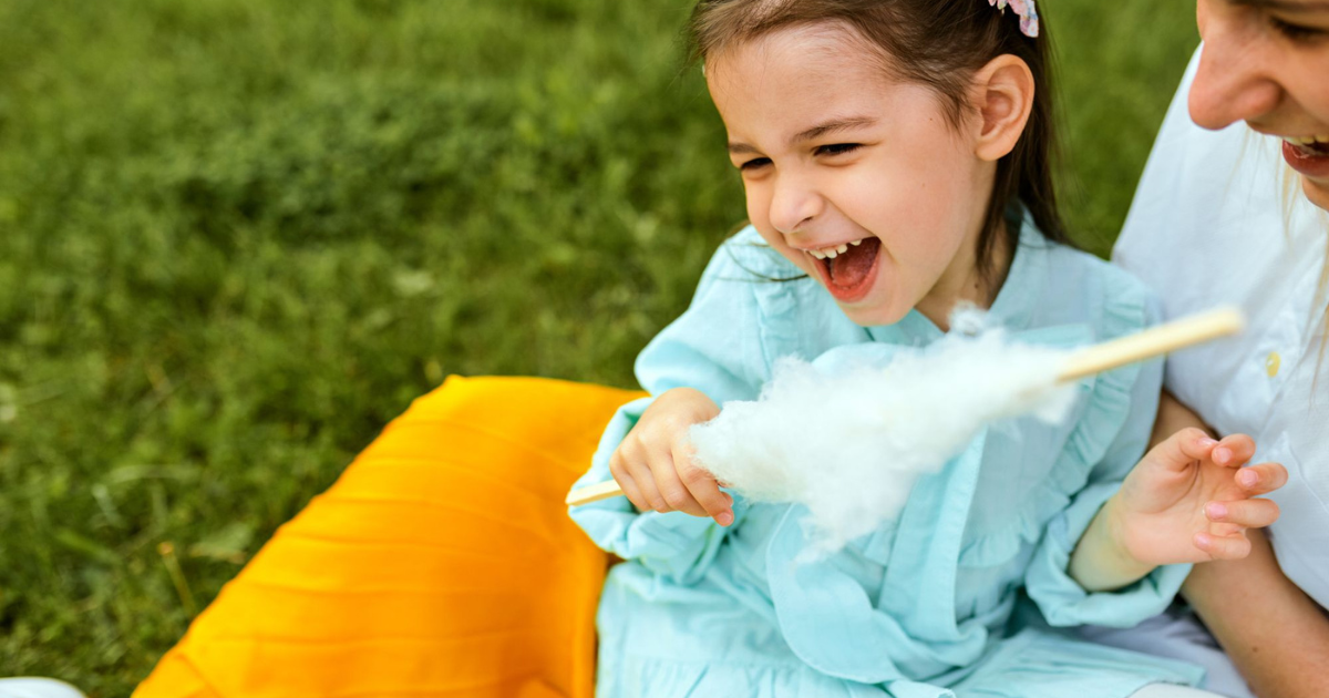 The Difference Between Bribing and Rewarding Your Child